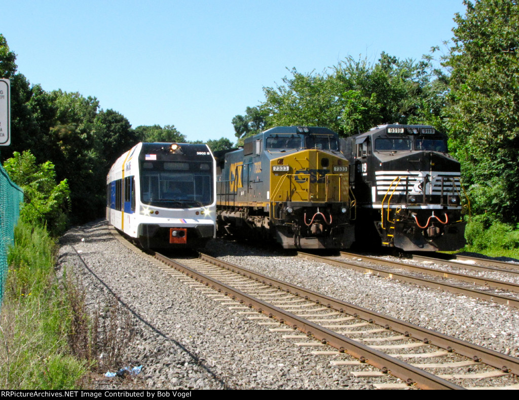 NJT 3502, CSX 7333, NS 9119